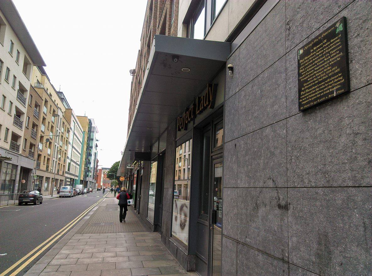 Phil Shanahan’s Monto Pub. | Come Here To Me!